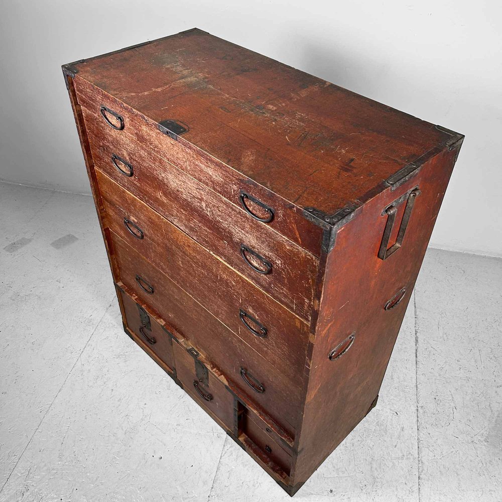 Japanese Traditional Tansu Drawer Cabinet, 1920s for sale at Pamono