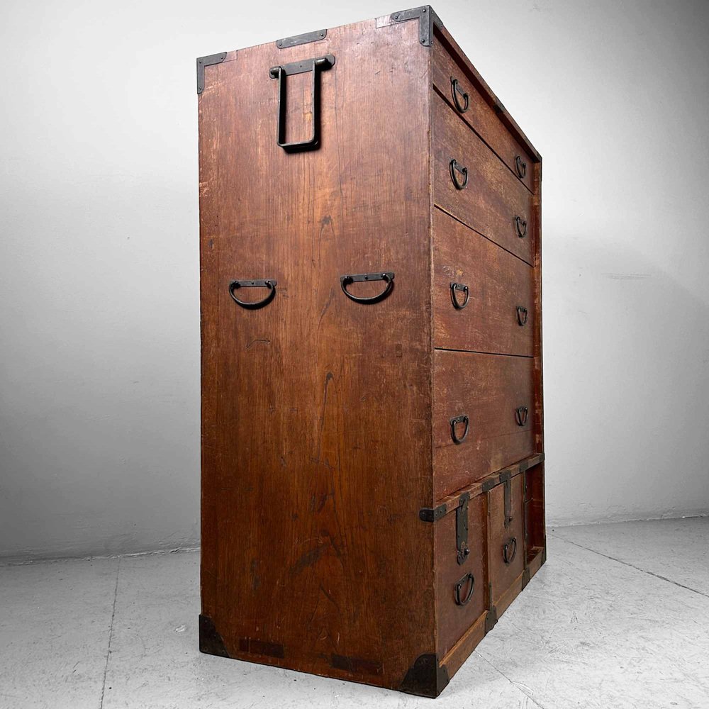 Japanese Traditional Tansu Drawer Cabinet, 1920s for sale at Pamono