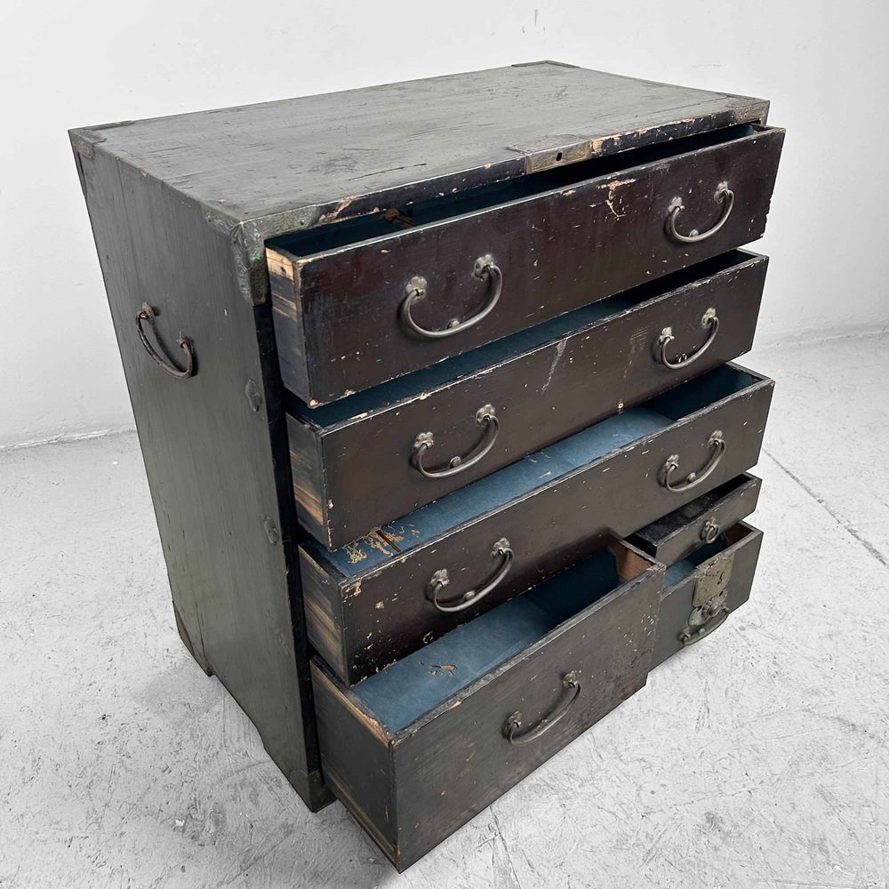 Japanese Lacquer Chest of Drawers, 1890s for sale at Pamono