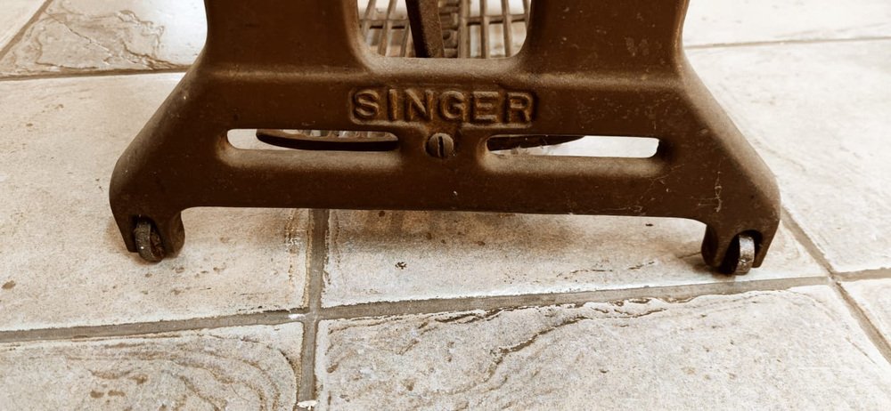 Singer Sewing Machine, 1890s for sale at Pamono