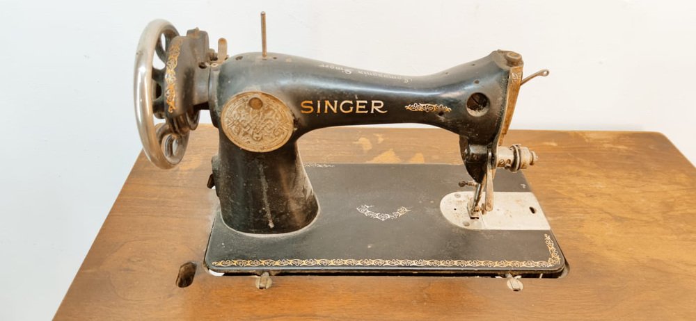 Singer Sewing Machine, 1890s for sale at Pamono