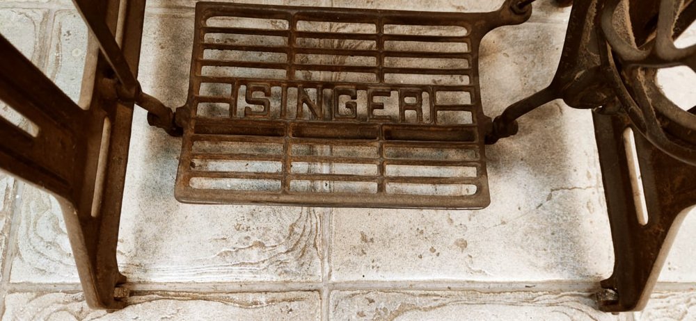 Singer Sewing Machine, 1890s for sale at Pamono