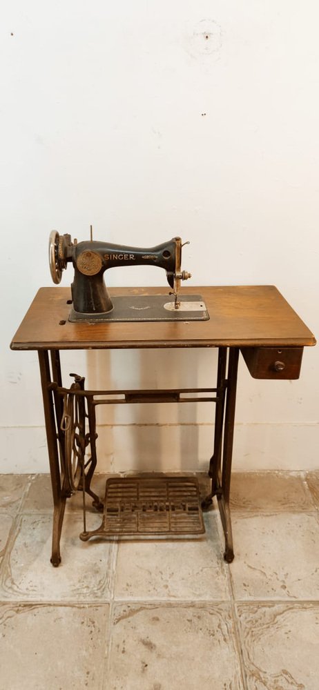 Singer Sewing Machine, 1890s for sale at Pamono