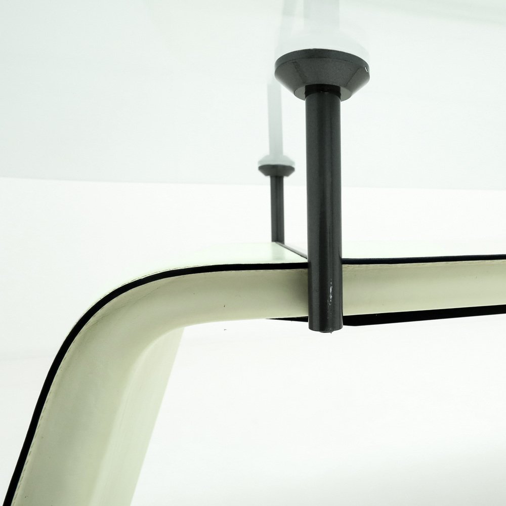 Large Italian Oval Racetrack Shaped Dining Table in Cream Leather and ...