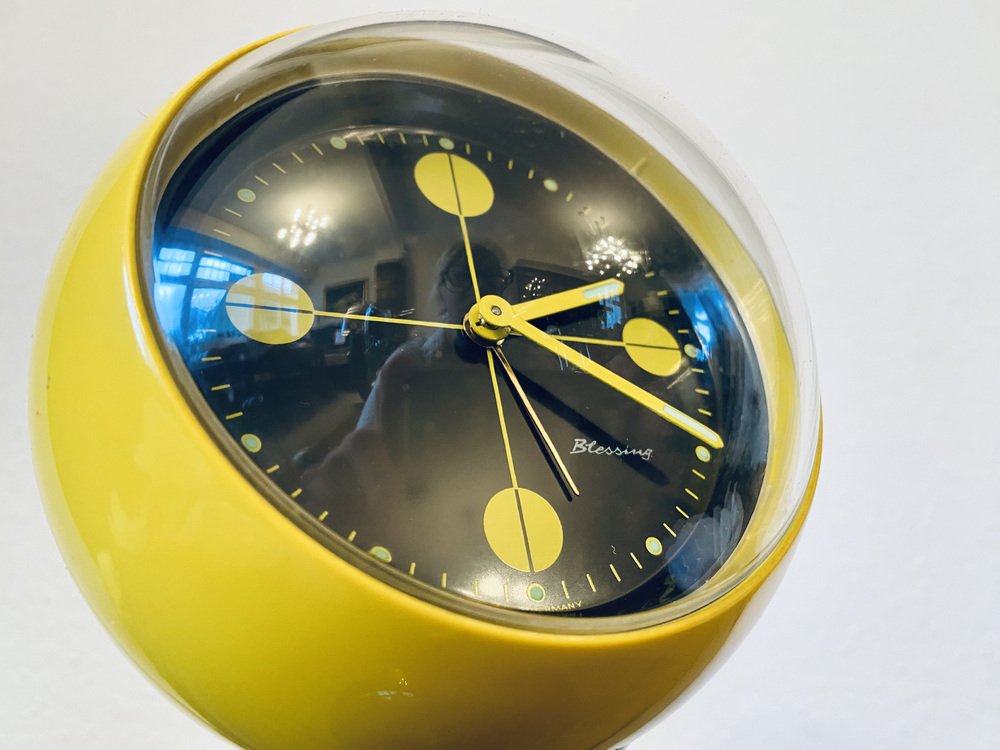 Vintage Space Age Tulip Foot Alarm Clock from Blessing for sale at Pamono