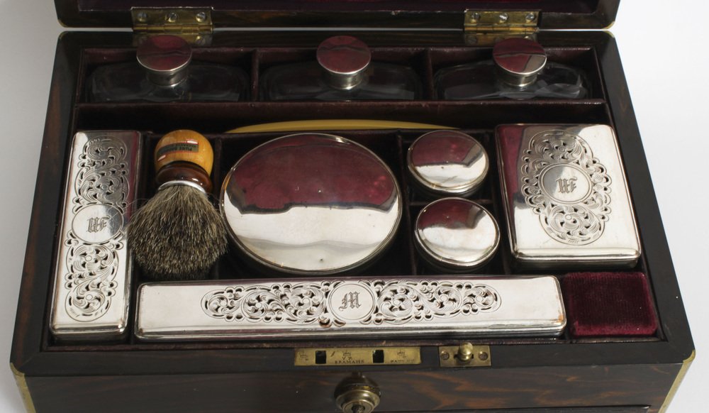 Antique Victorian Gentlemans Travelling Vanity Case, 1800s for sale at ...