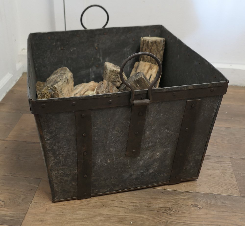 Industrial Look Iron Banded Log Box, 1890s for sale at Pamono
