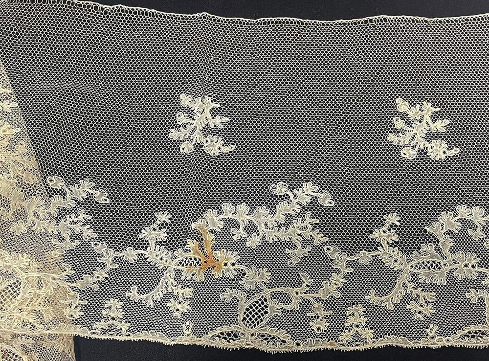 19th Century Belgian Lace Borders, Set of 4 for sale at Pamono