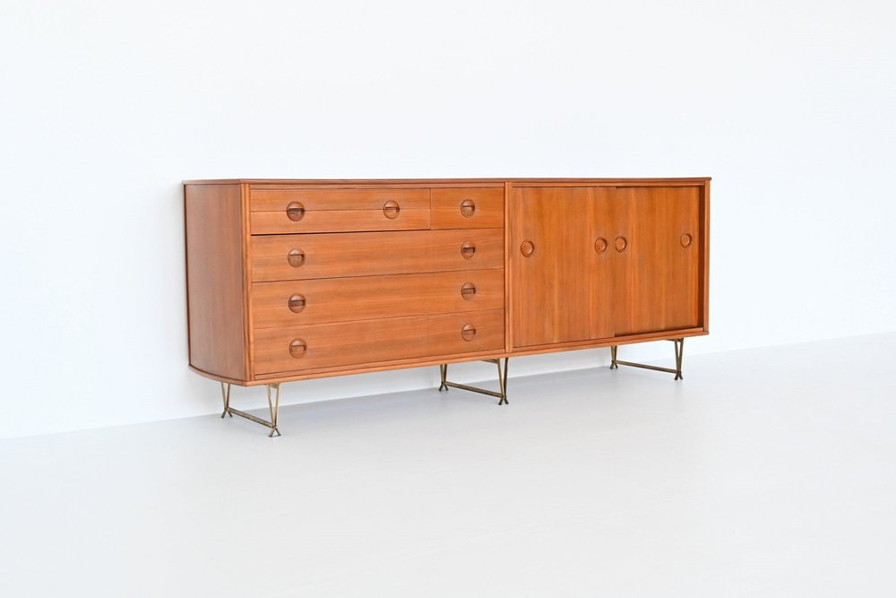 Niederländisches Sideboard aus Nussholz & Messing von William Watting ...