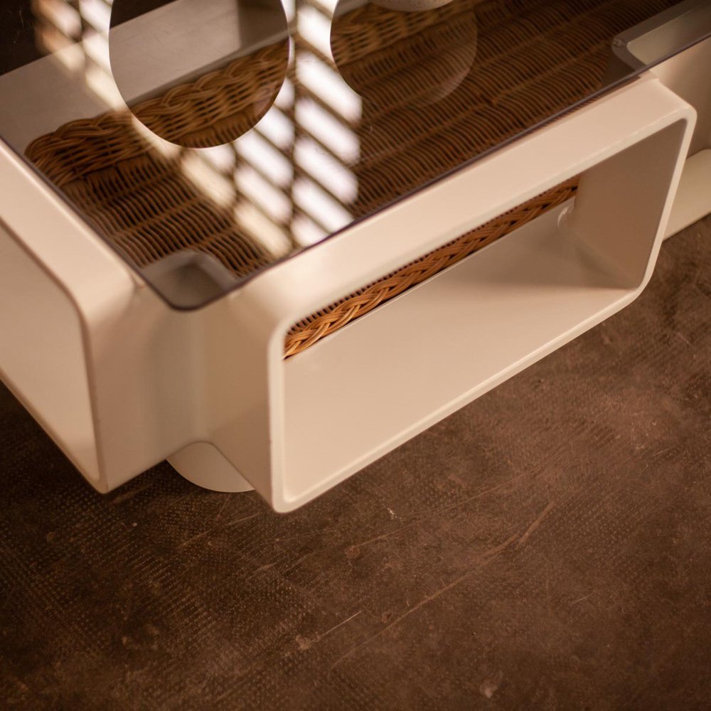 White Fibreglass UFO Coffee Table from Curver, 1960s for sale at Pamono