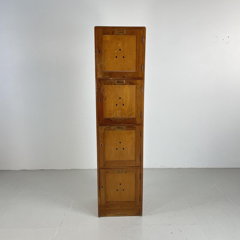 Vintage Holzspind mit 4 Fächern aus gewachstem und gewachstem Holz bei Pamono kaufen