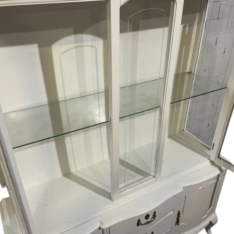 Antique Elizabethan White Display Case for sale at Pamono