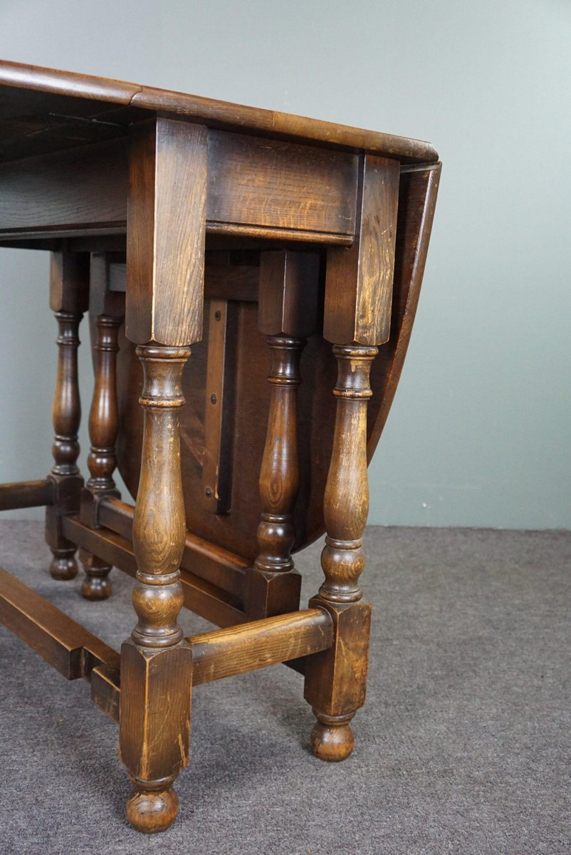English Oak Gateleg Table for sale at Pamono