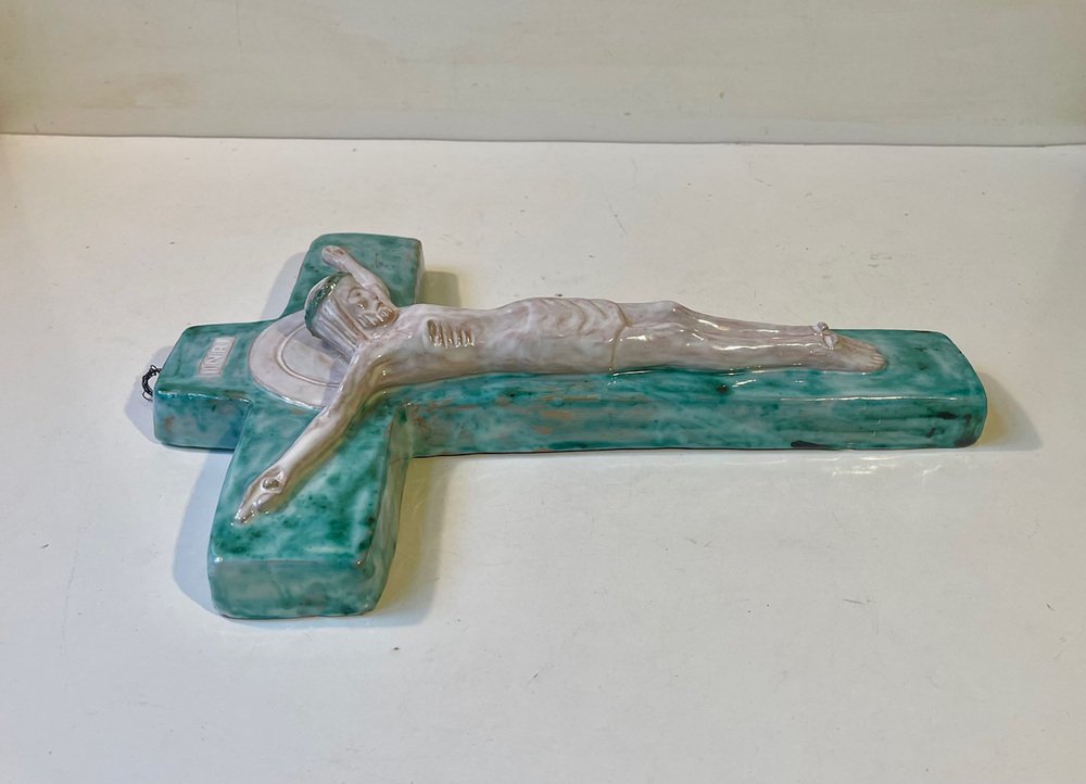 Italian Inri Crucifix in Glazed Ceramic, 1930s for sale at Pamono
