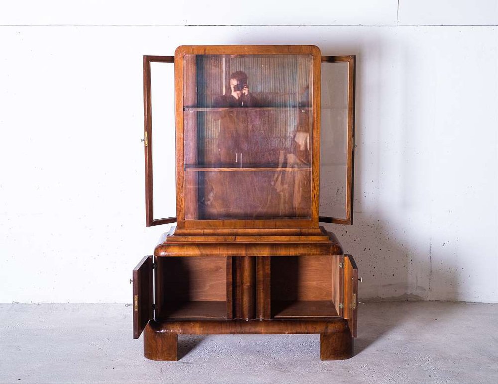 Vintage Art Deco Vitrine for sale at Pamono