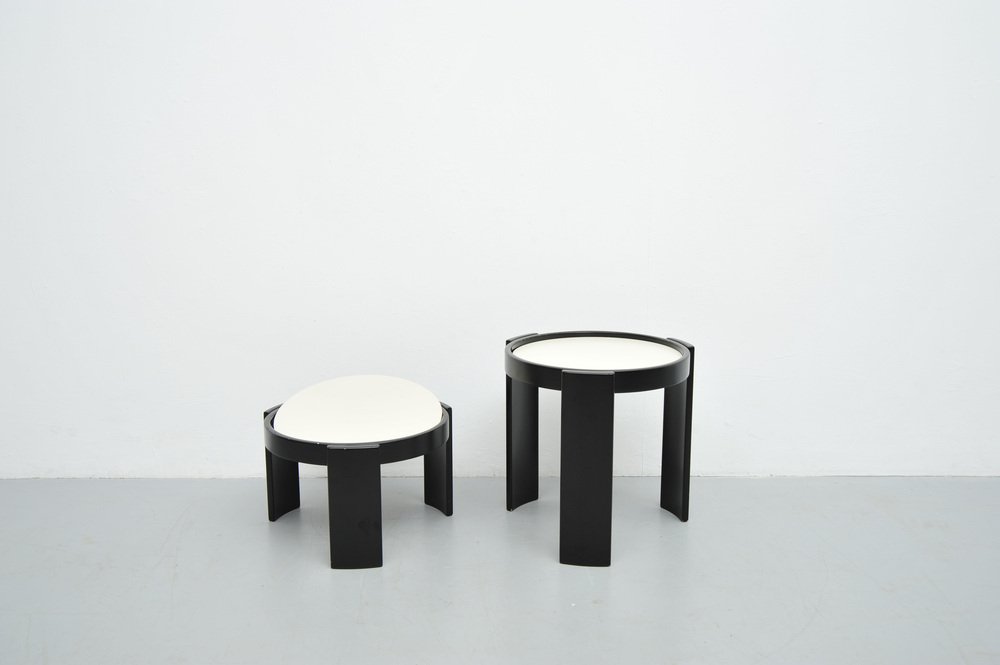Model 780/783 Tables by Gianfranco Frattini for Cassina, Set of 2 for sale at Pamono