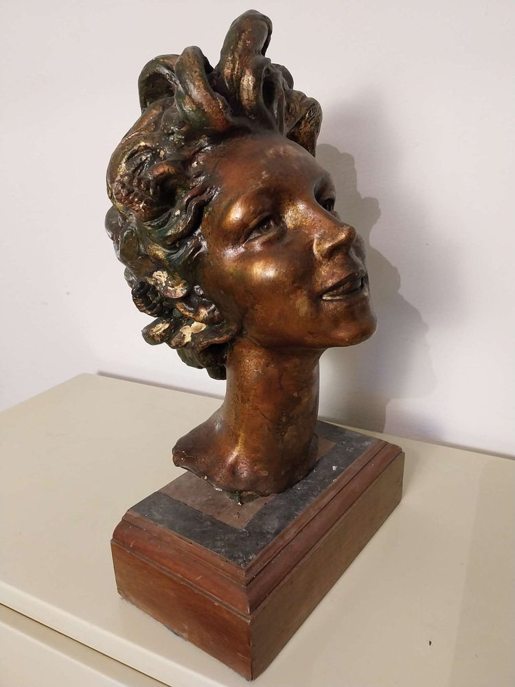 Fernando Troso, Head of Woman, 1920s, Gesso for sale at Pamono