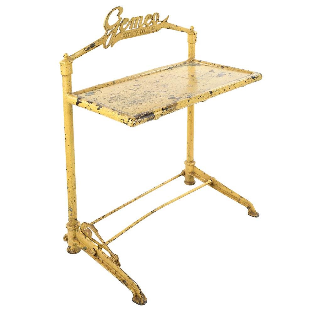 Gemeo Milwaukee Industrial Display Rack for sale at Pamono