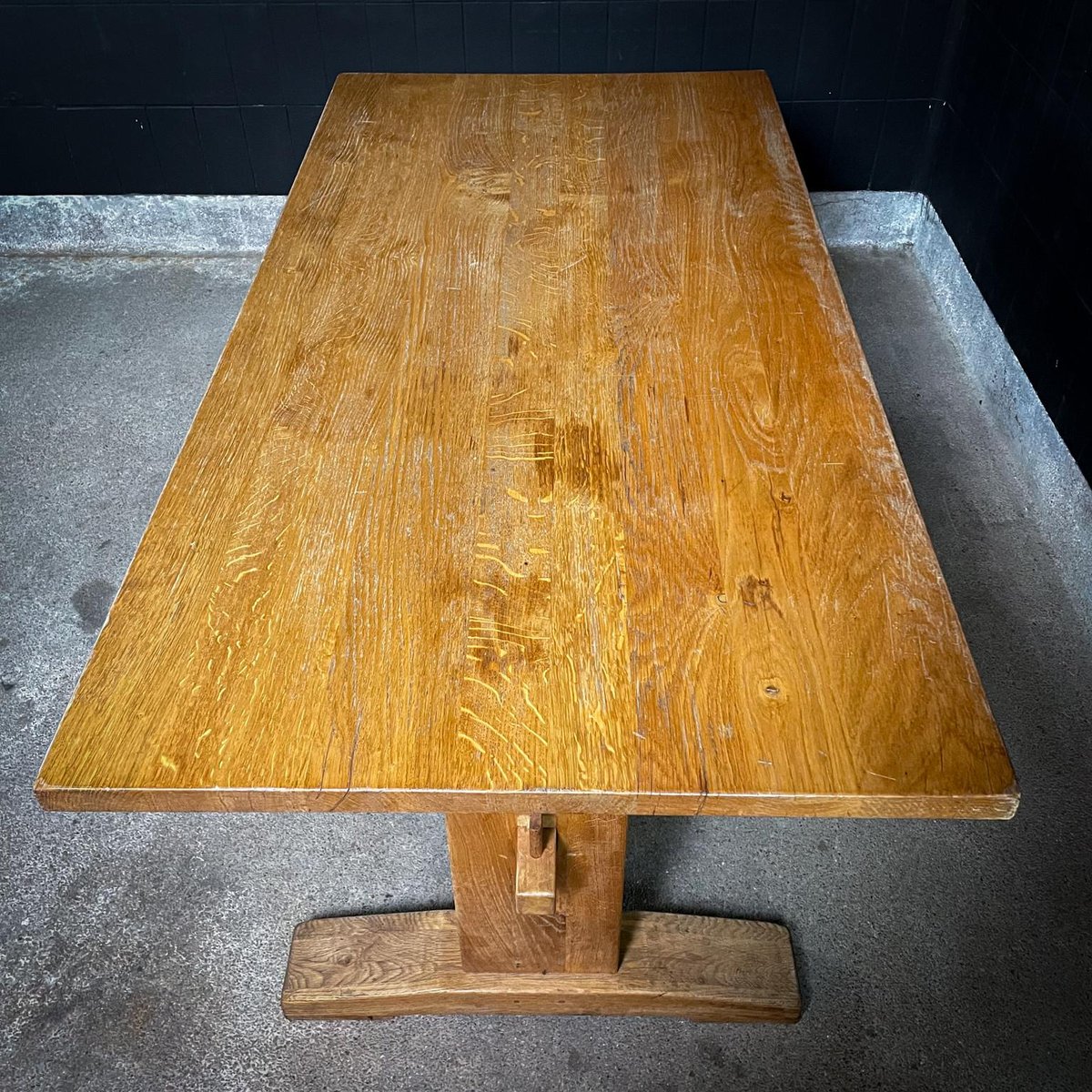 Mid-Century Oak Monastery Dining Table for sale at Pamono