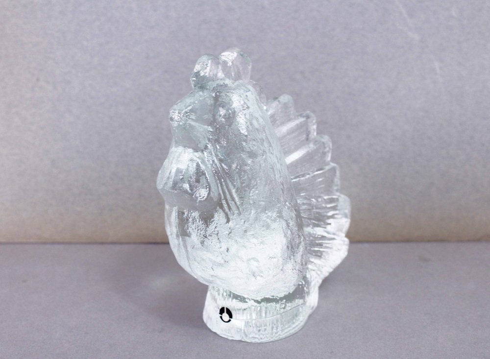 Glass Hen Paperweight by Pukeberg, 1970s for sale at Pamono