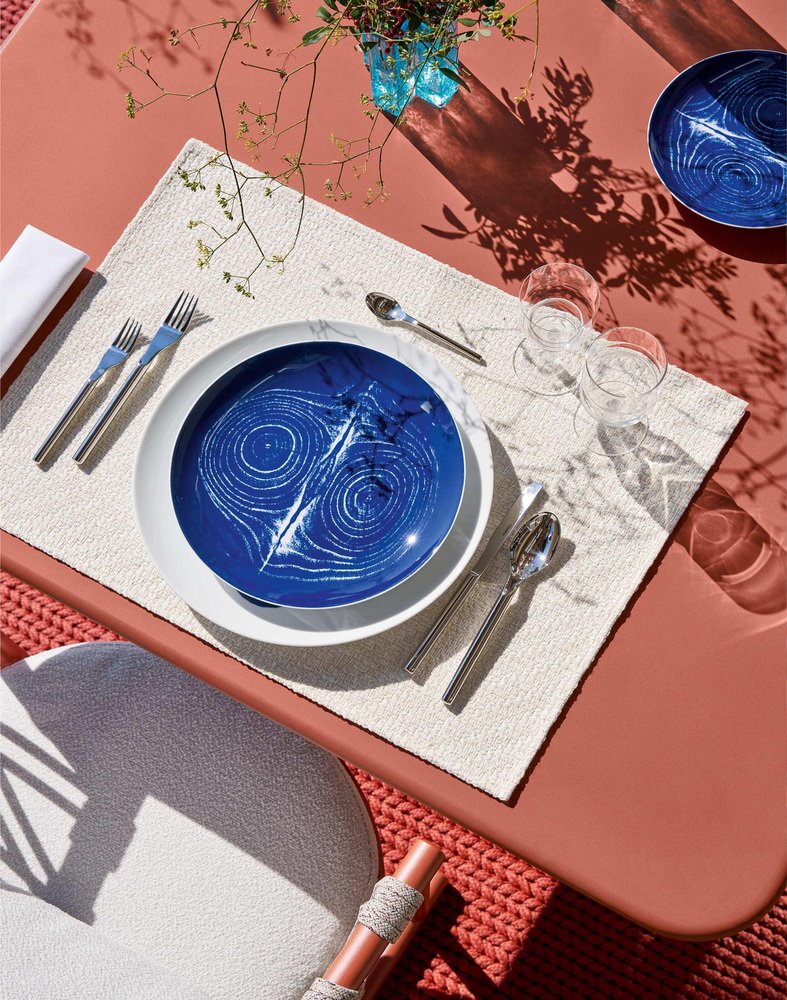 Trampoline Dining Table by Patricia Urquiola for Cassina for sale at Pamono