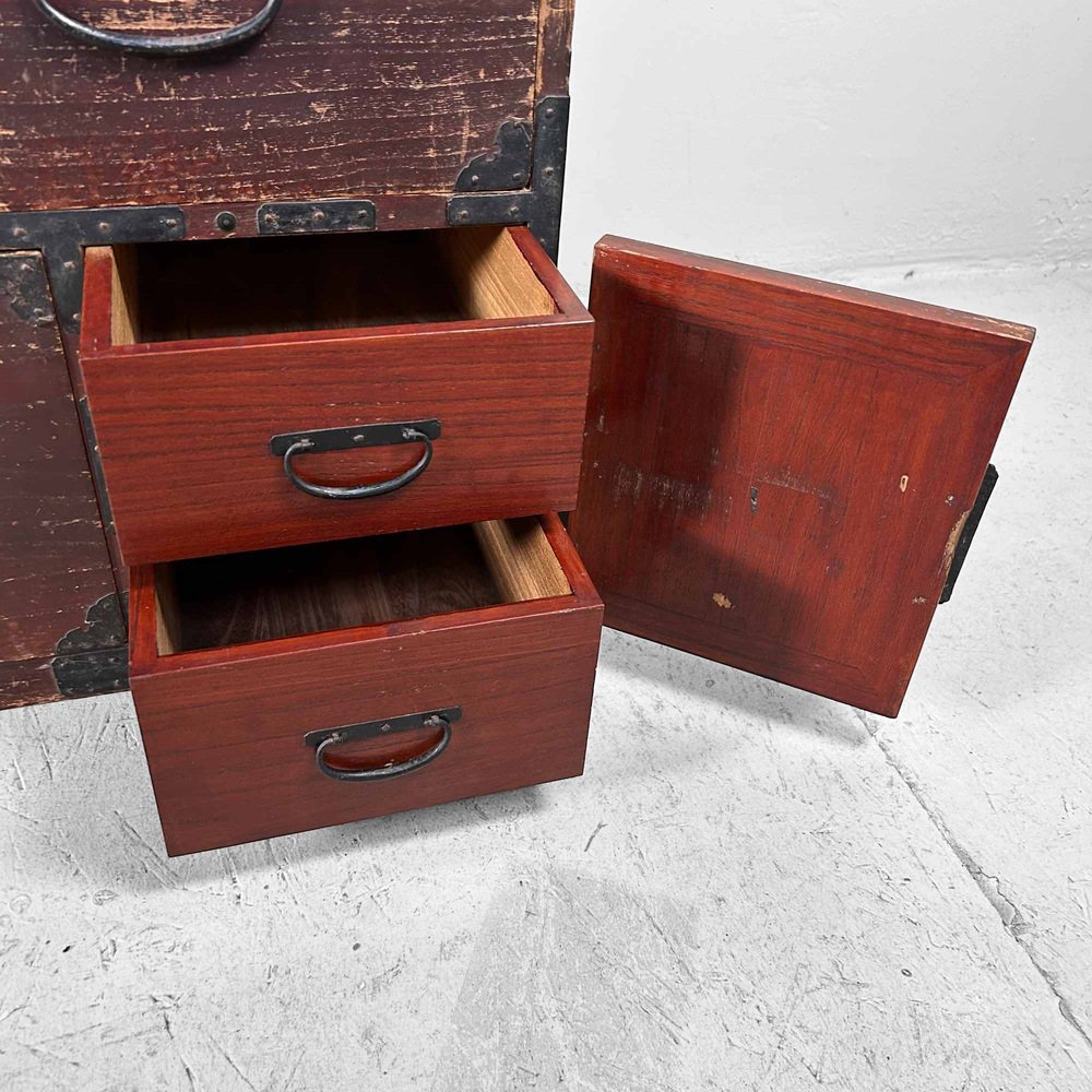 Japanese Traditional Tansu Chest of Drawers, 1890s for sale at Pamono