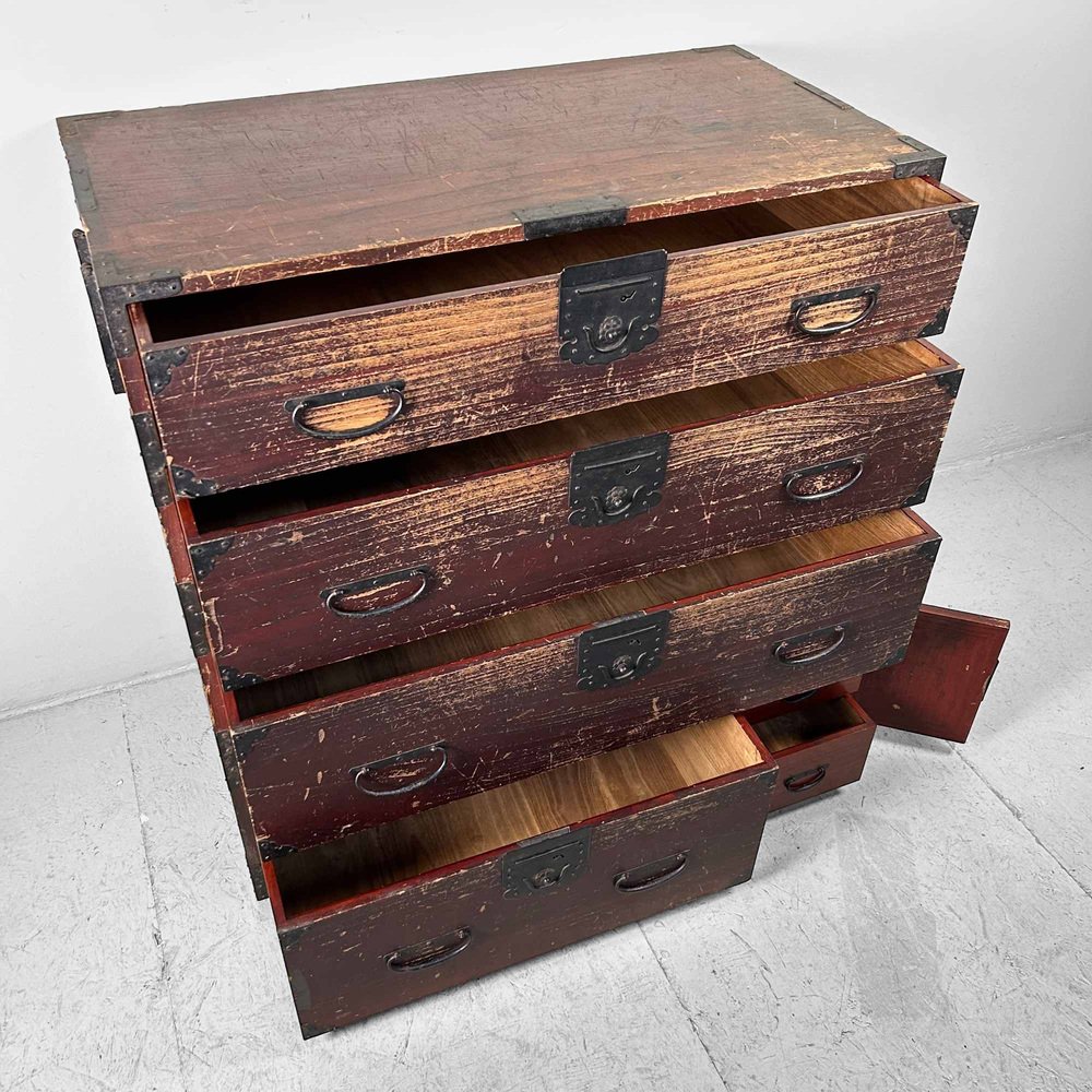 Japanese Traditional Tansu Chest of Drawers, 1890s for sale at Pamono