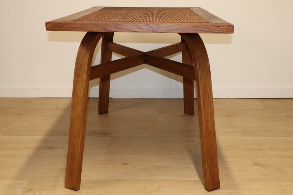 Vintage Esstisch aus Eiche & Geflochtenem Bast, 1950er bei Pamono kaufen