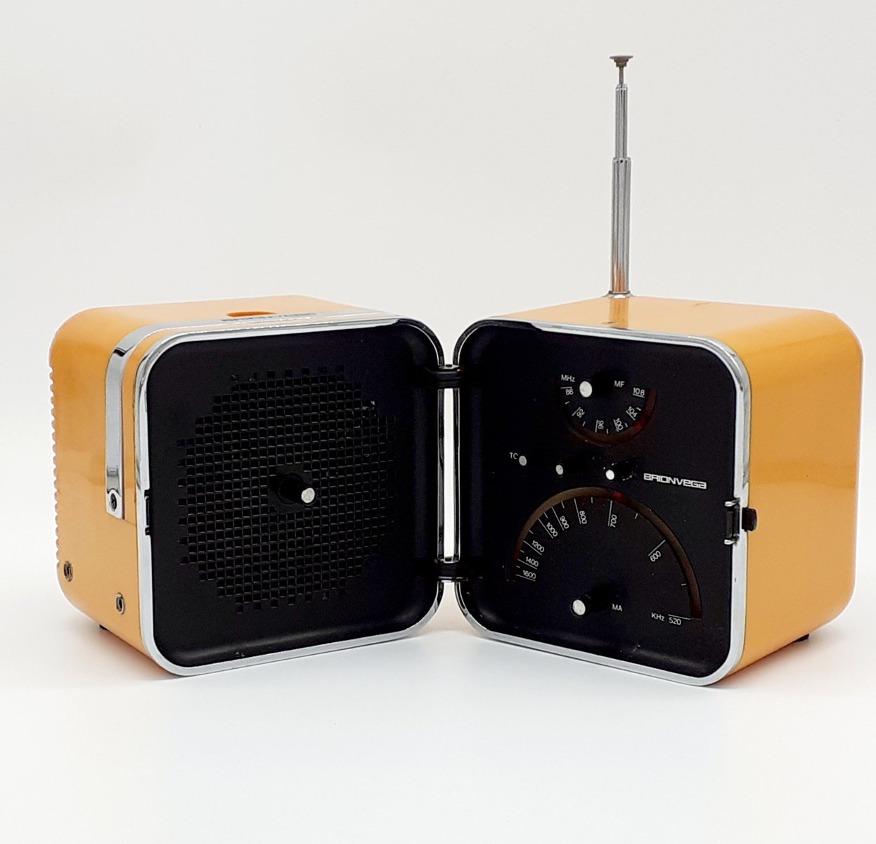 Yellow Model TS 502 Radio from Brionvega for sale at Pamono