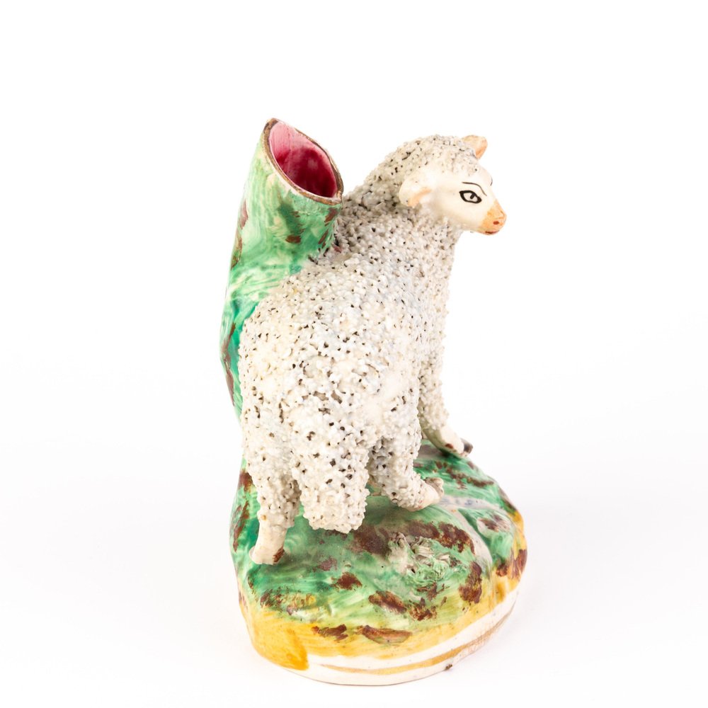 Sheep Spill Vase von Staffordshire Pottery, 19. Jahrhundert bei Pamono ...