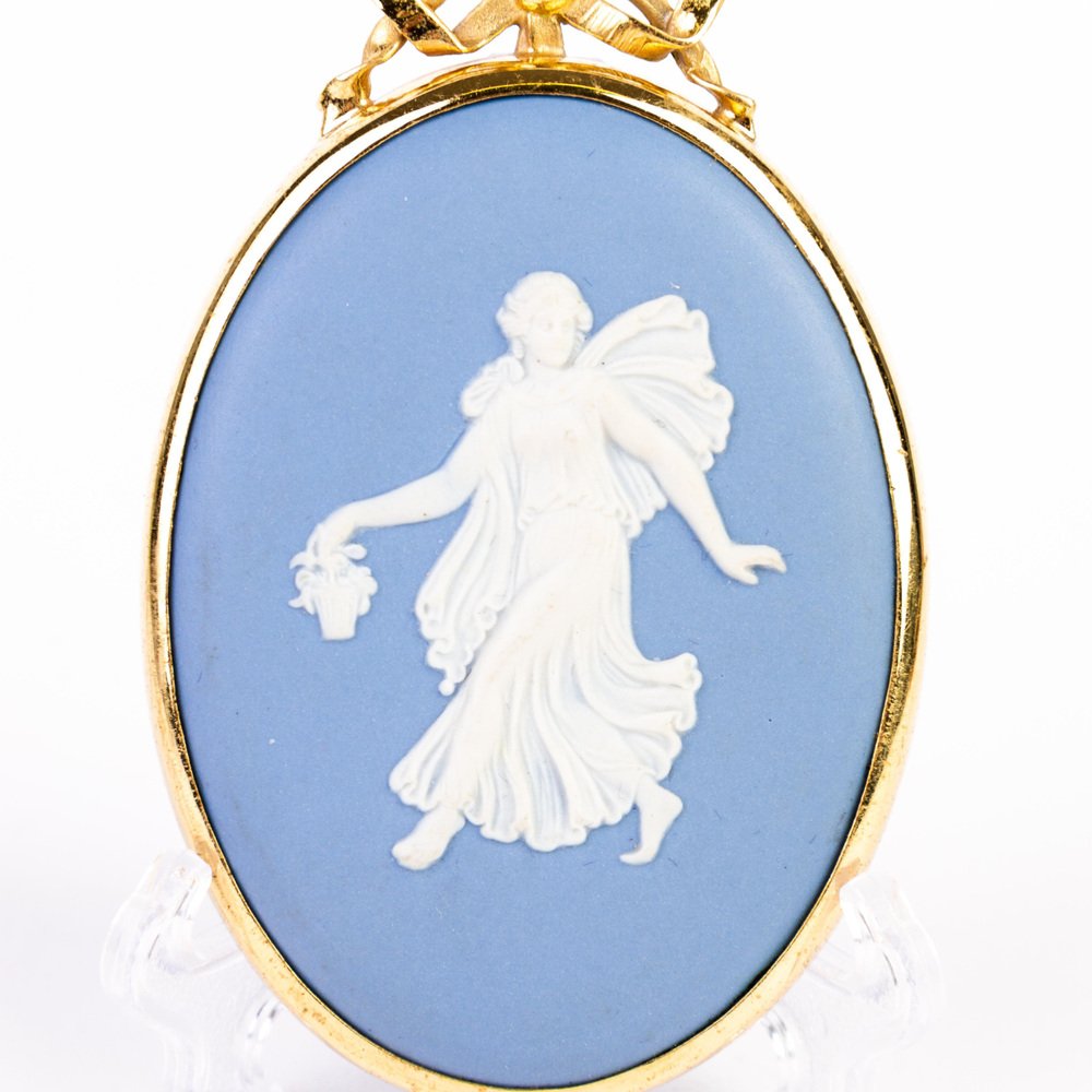 Wedgwood Jasperware Dancing Hours Portrait Plaque for sale at Pamono