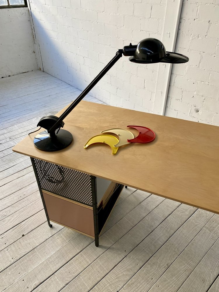 Donald Table Lamp Model A390 by Perry King, Santiago Miranda ...