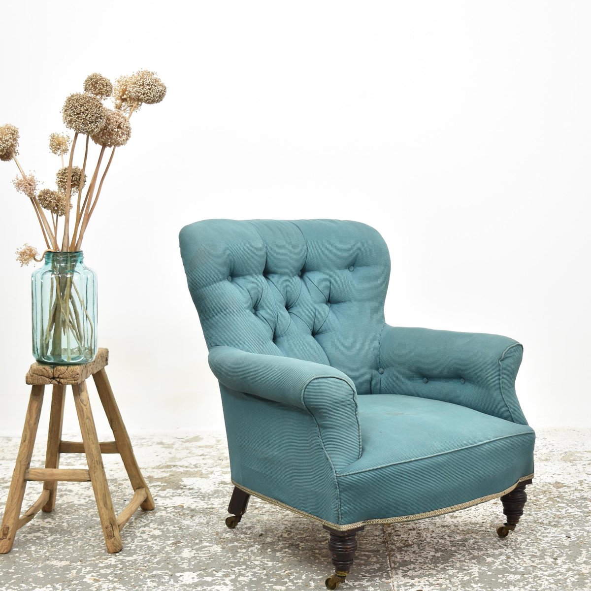 Victorian Button Back Armchair for sale at Pamono