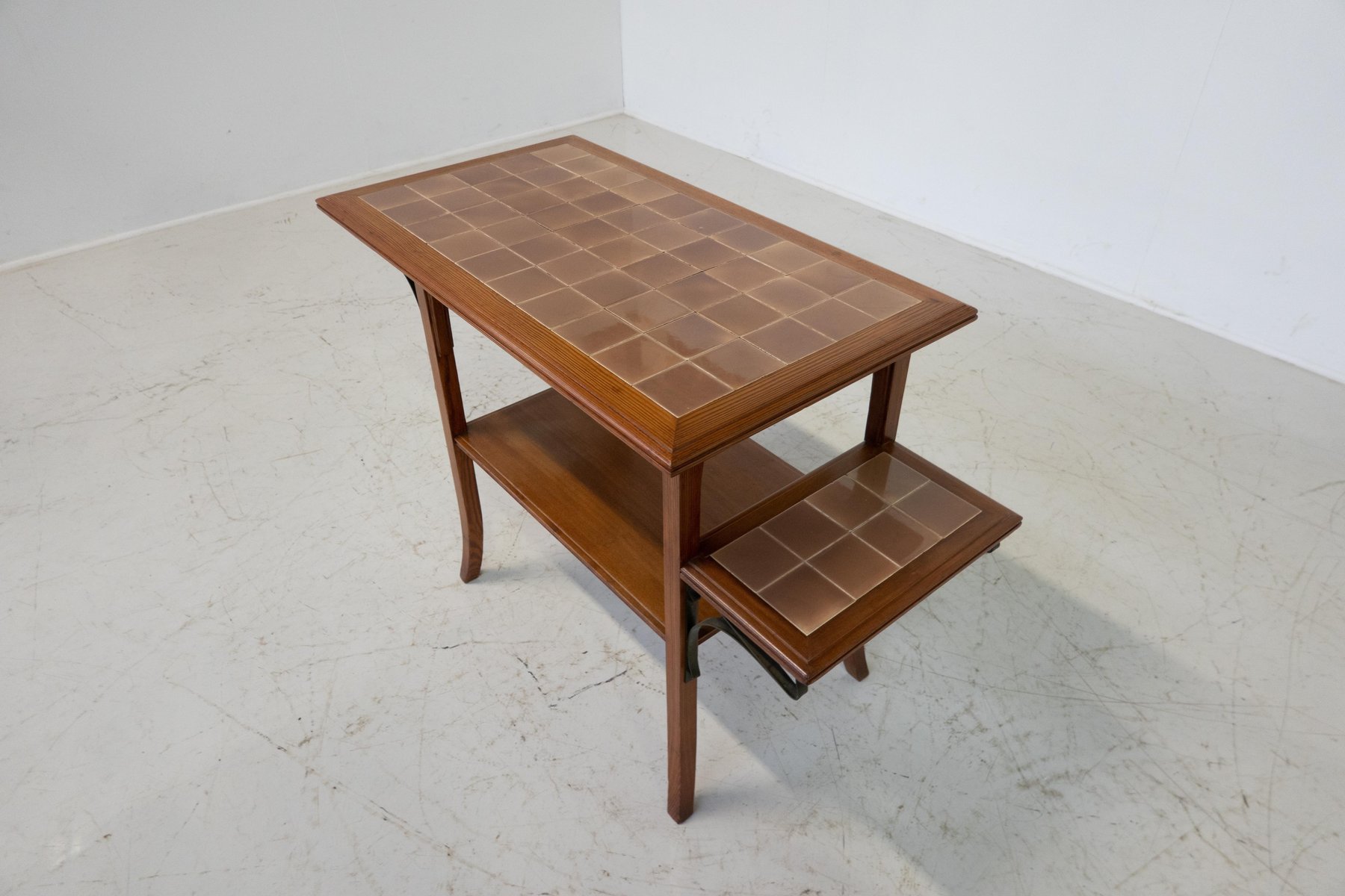 Art Nouveau Victor Horta Side Table, 1900s for sale at Pamono