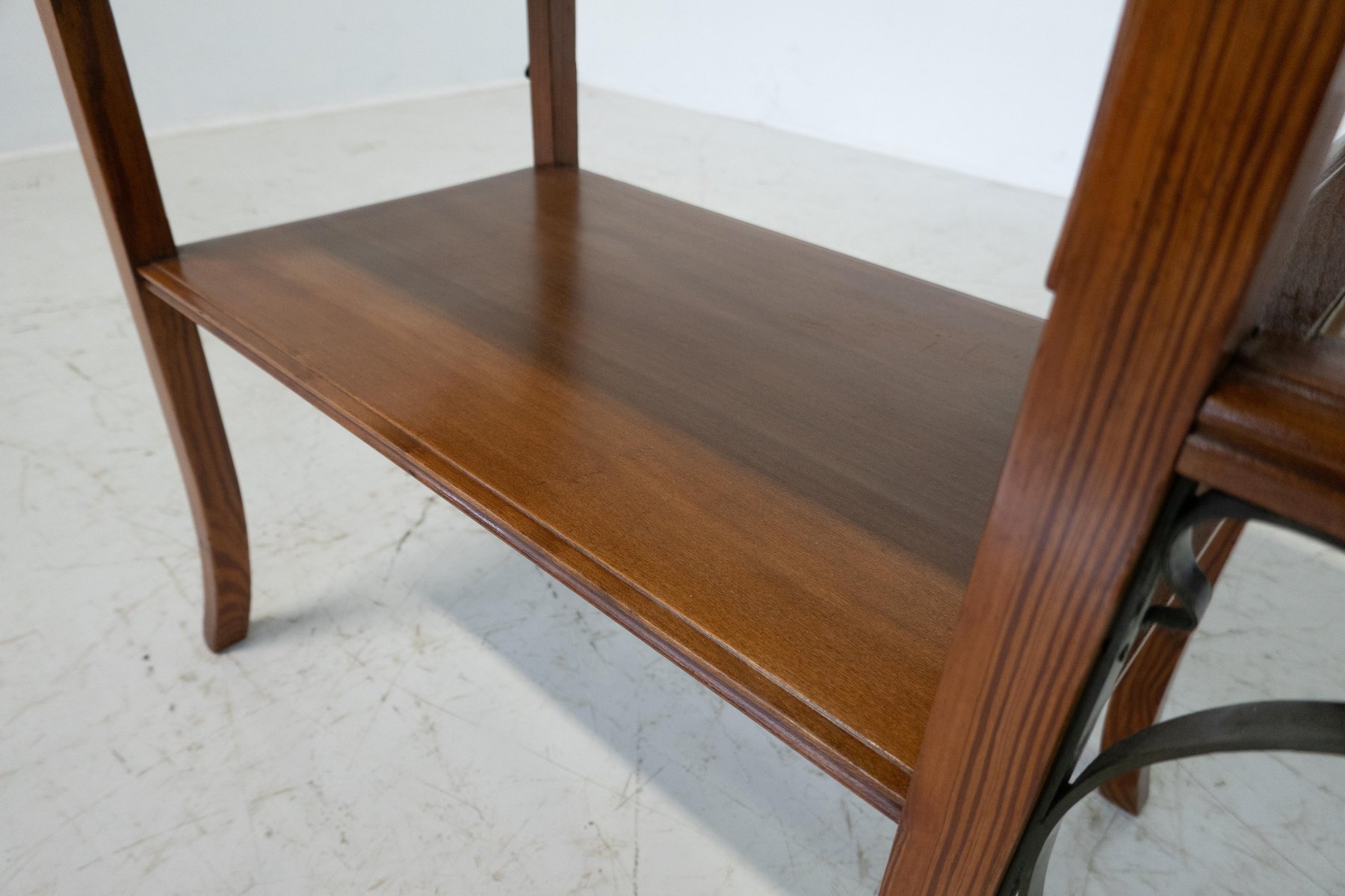 Art Nouveau Victor Horta Side Table, 1900s for sale at Pamono