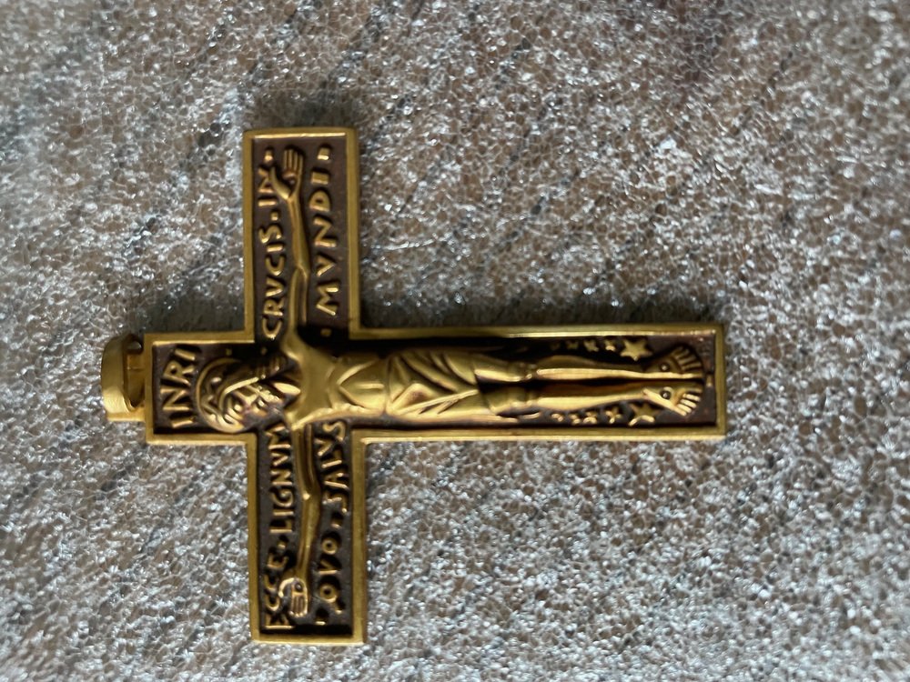 Crucifix by Line Vautrin for sale at Pamono