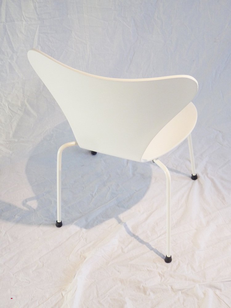 Model 3107 Chair by Arne Jacobsen for Fritz Hansen for sale at Pamono