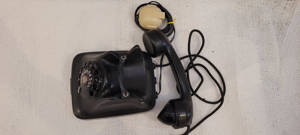 Vintage Swedish Phone in Bakelite attributed to Ericsson, 1950s for ...