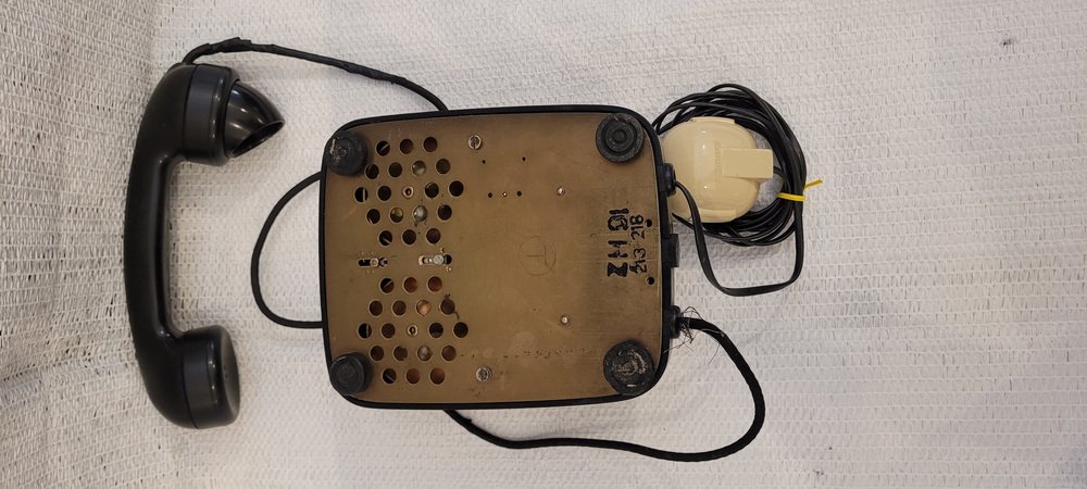 Vintage Swedish Phone in Bakelite attributed to Ericsson, 1950s for ...