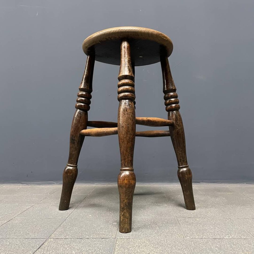 Antique English Windsor Pub Stool for sale at Pamono