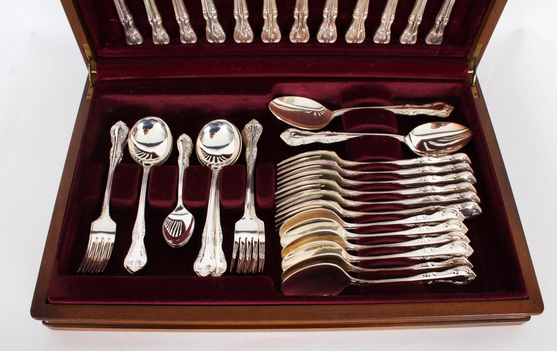 Silver-Plated Cutlery with Box, 1980s, Set of 39 for sale at Pamono