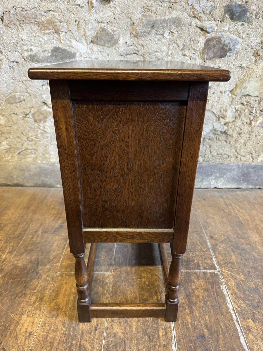 Vintage Oak Side Table for sale at Pamono