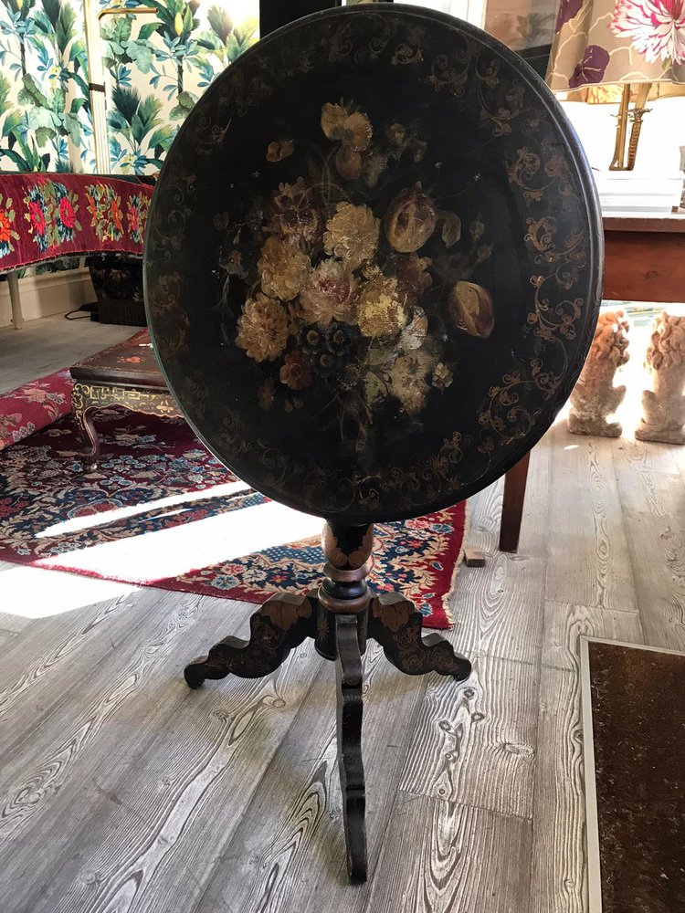 Napoleon Style Coffee Table for sale at Pamono