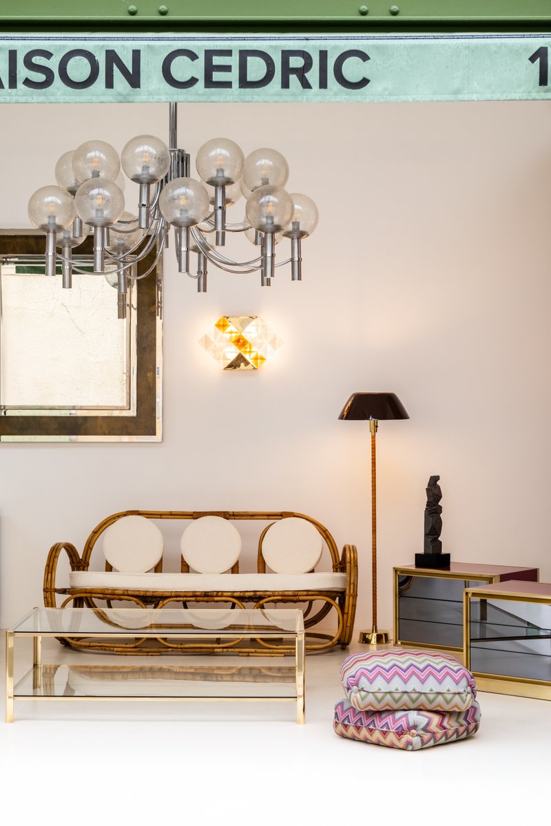 Raspberry Lacquer Brass Mirrored Nightstands from Maison Jansen, 1970s ...