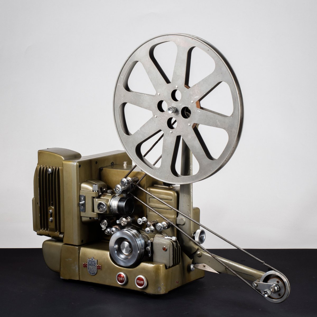 16mm Magis Rome Projector for sale at Pamono