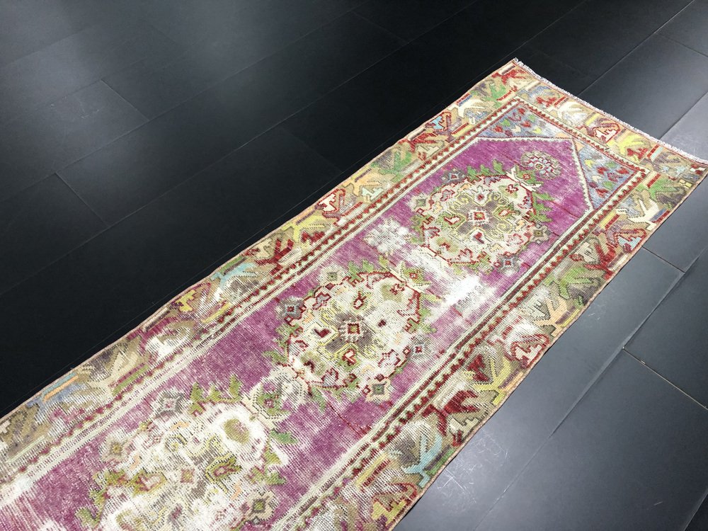 Turkish Wool Runner Rug, 1960s for sale at Pamono