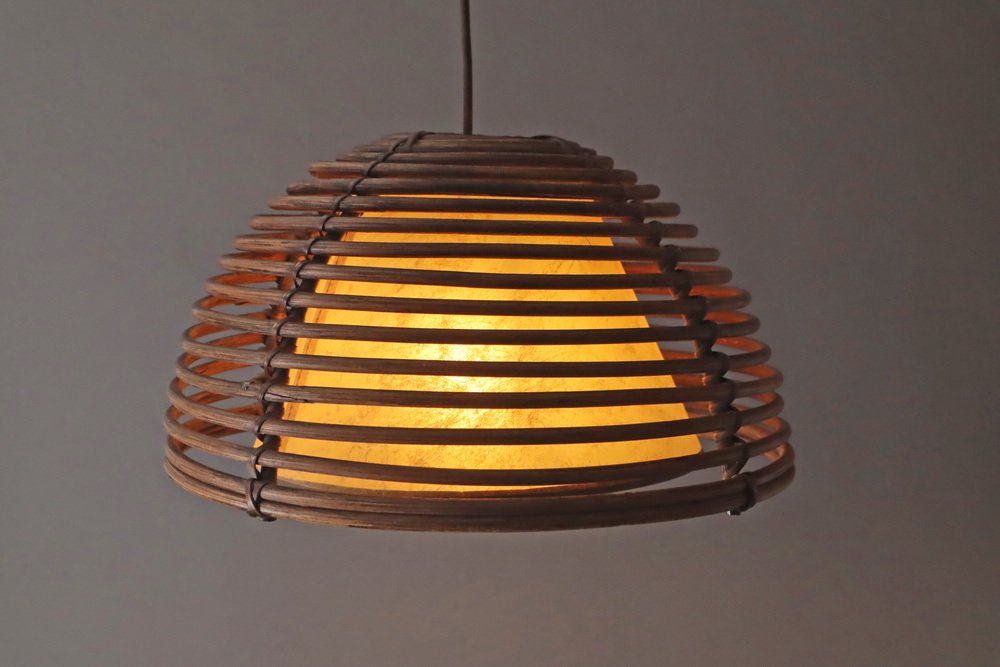 Willow Beehive Lamp, 1960s for sale at Pamono