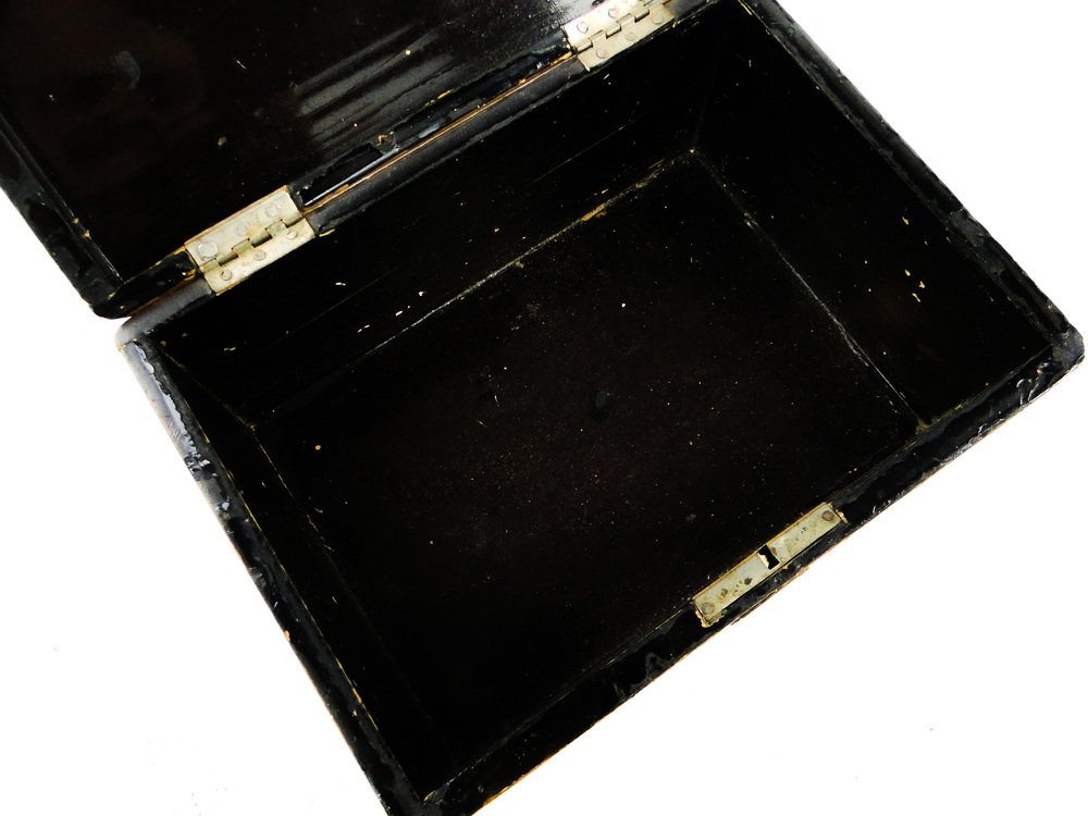 Japanese Lacquerware Box, 1920s for sale at Pamono