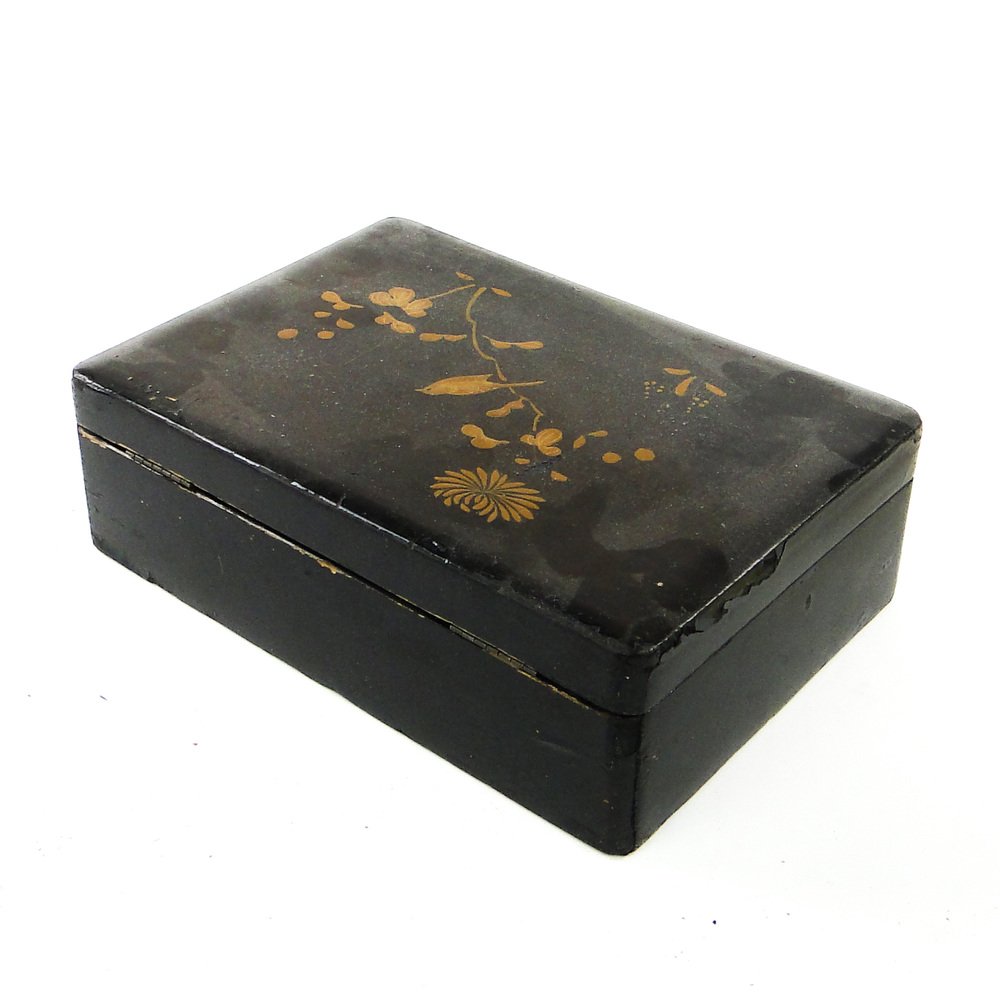 Japanese Lacquerware Box, 1920s for sale at Pamono