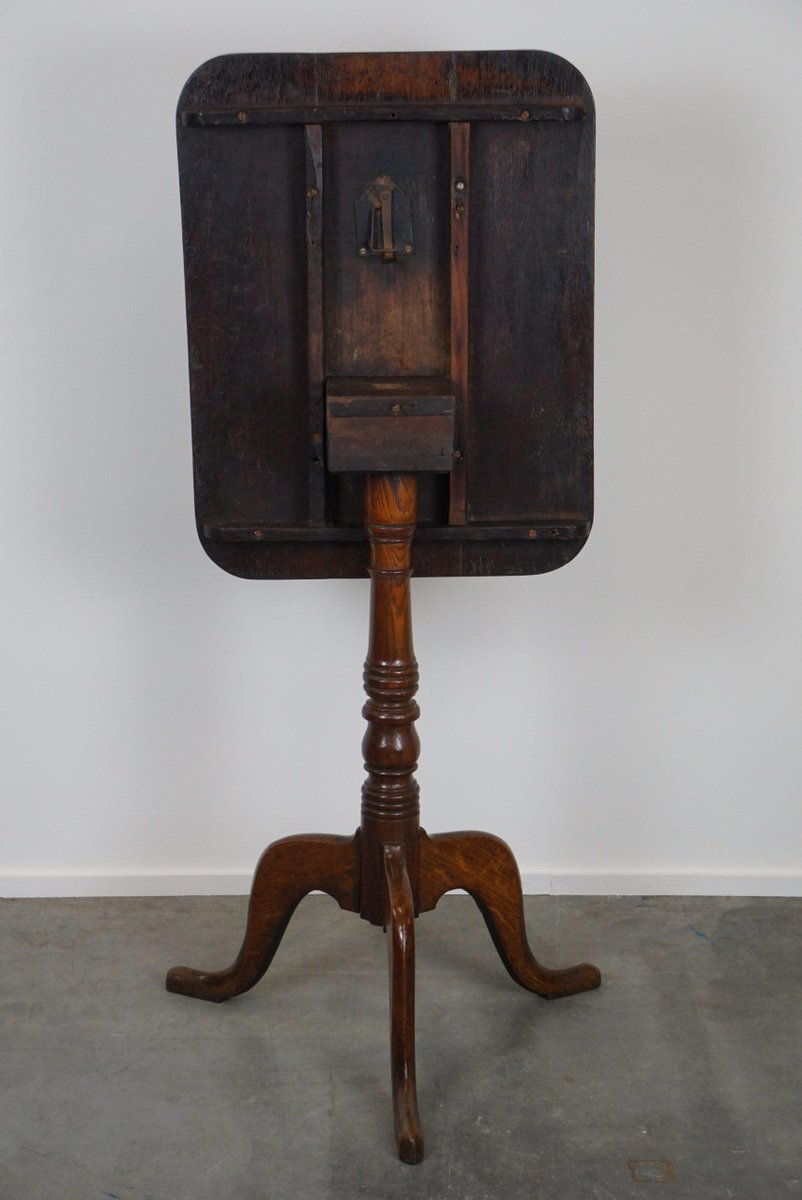 Antique English Tilt Top Side Table with a Square Sheet for sale at Pamono